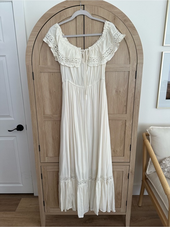 Blu Pepper | Dresses | Blu Pepper Offshoulder Maxi Dress In Ivory ...